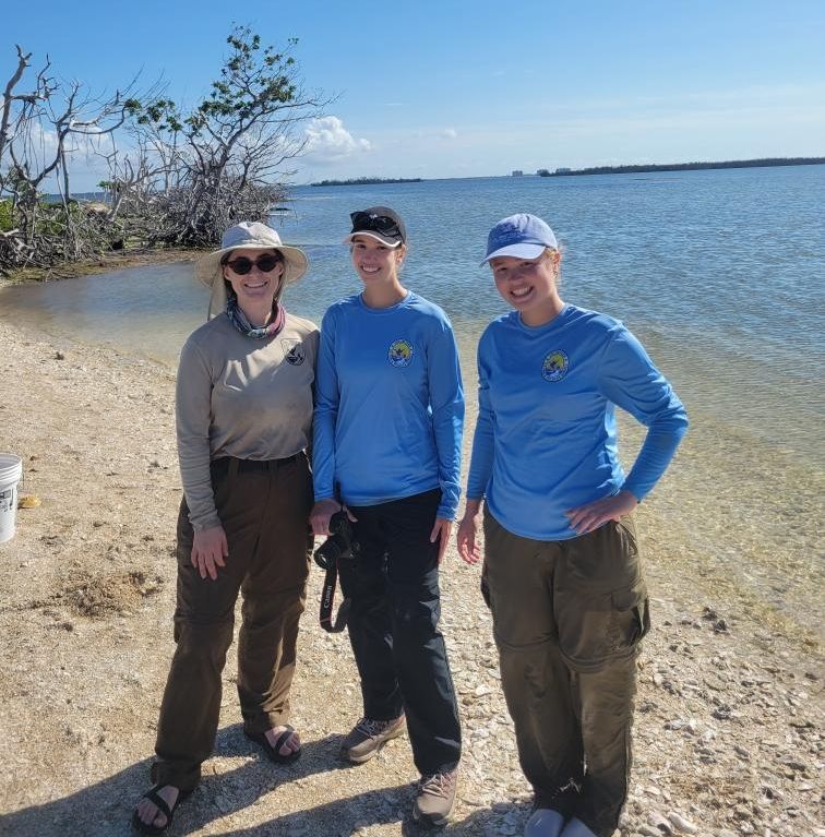 Refuge provides highlights of biology activities - SANIBEL-CAPTIVA ...